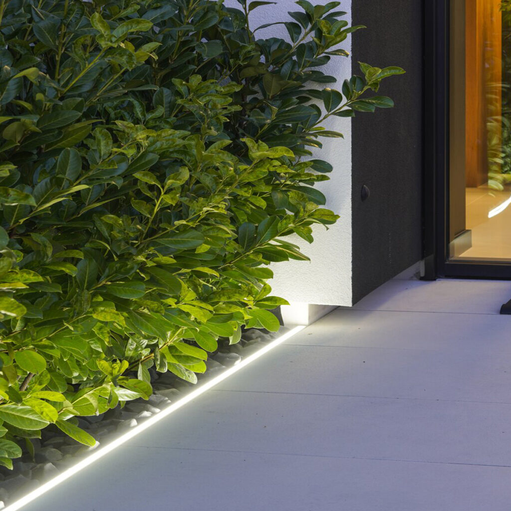 LED Leiste außen – wetterfeste LED-Lichtleisten | Lichtdekor